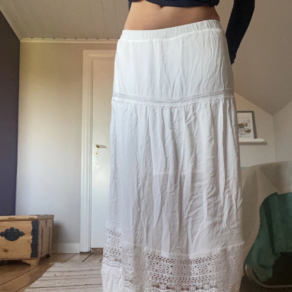 Vit Maxi kjol - Vet ej | Plick Second Hand