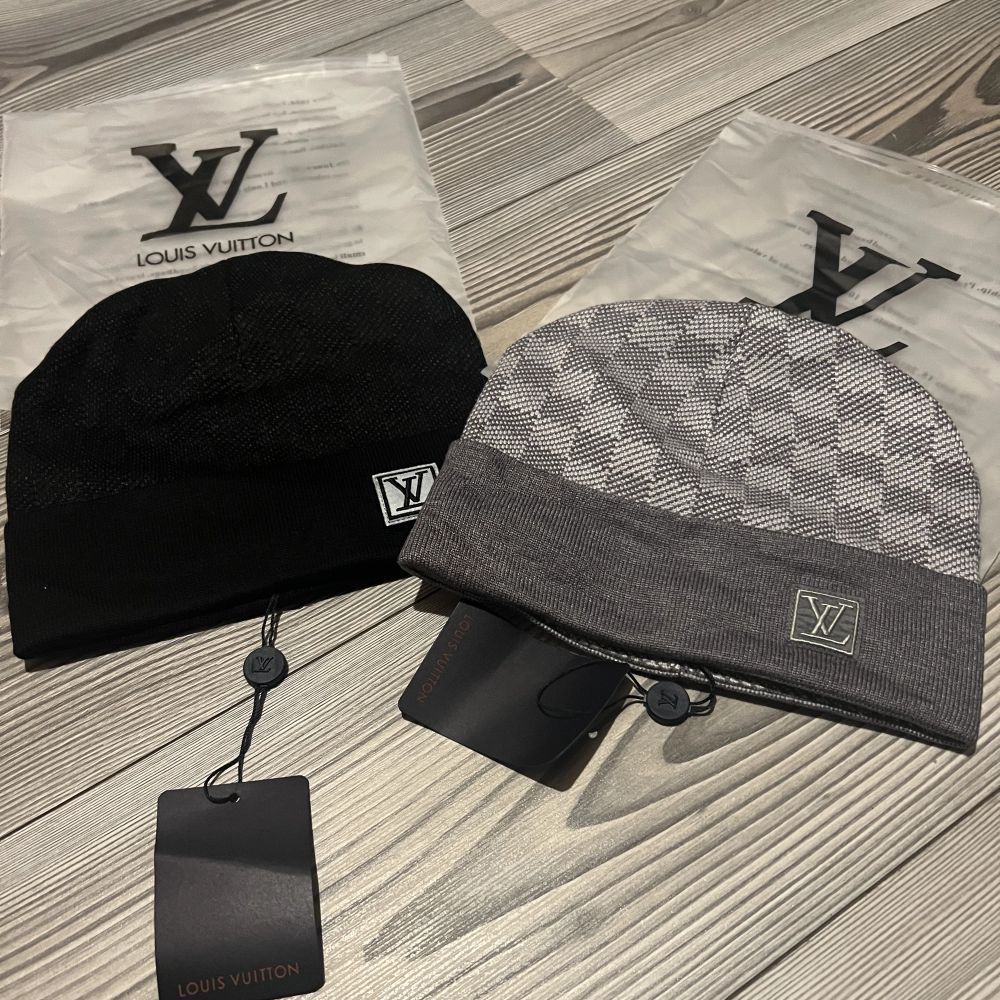 Svart Lv mössa - Louis Vuitton | Plick Second Hand