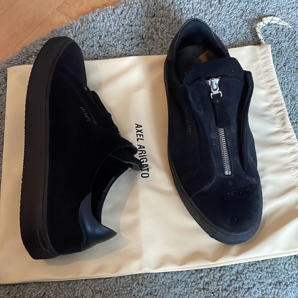 Svart Arigato Skor - Axel Arigato | Plick Second Hand