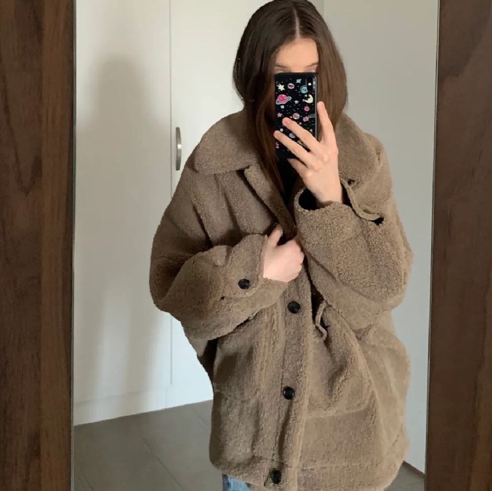 Fluffig teddy jacka - Jackor | Plick Second Hand