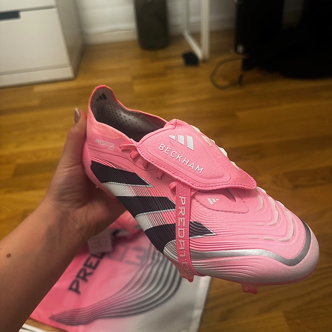Rosa Fotbollsskor | Adidas | Skor