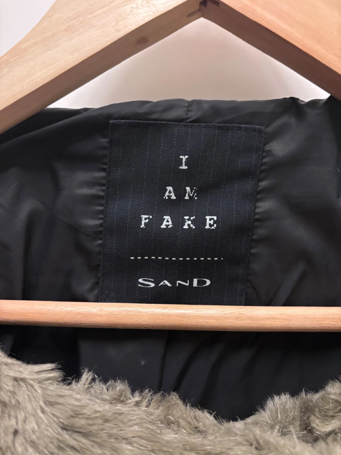 Grå Pälsjacka/Kappa Från Sand | Sandqvist