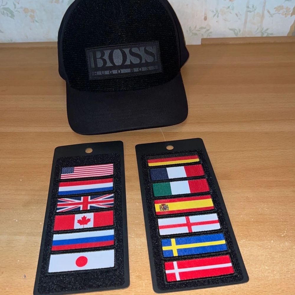 Svart Hugo boss keps till salu | Plick Second Hand