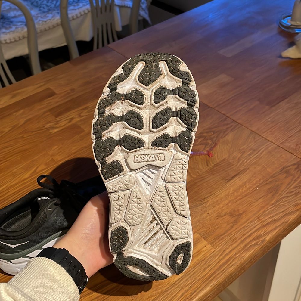Hoka - Skor | Plick Second Hand