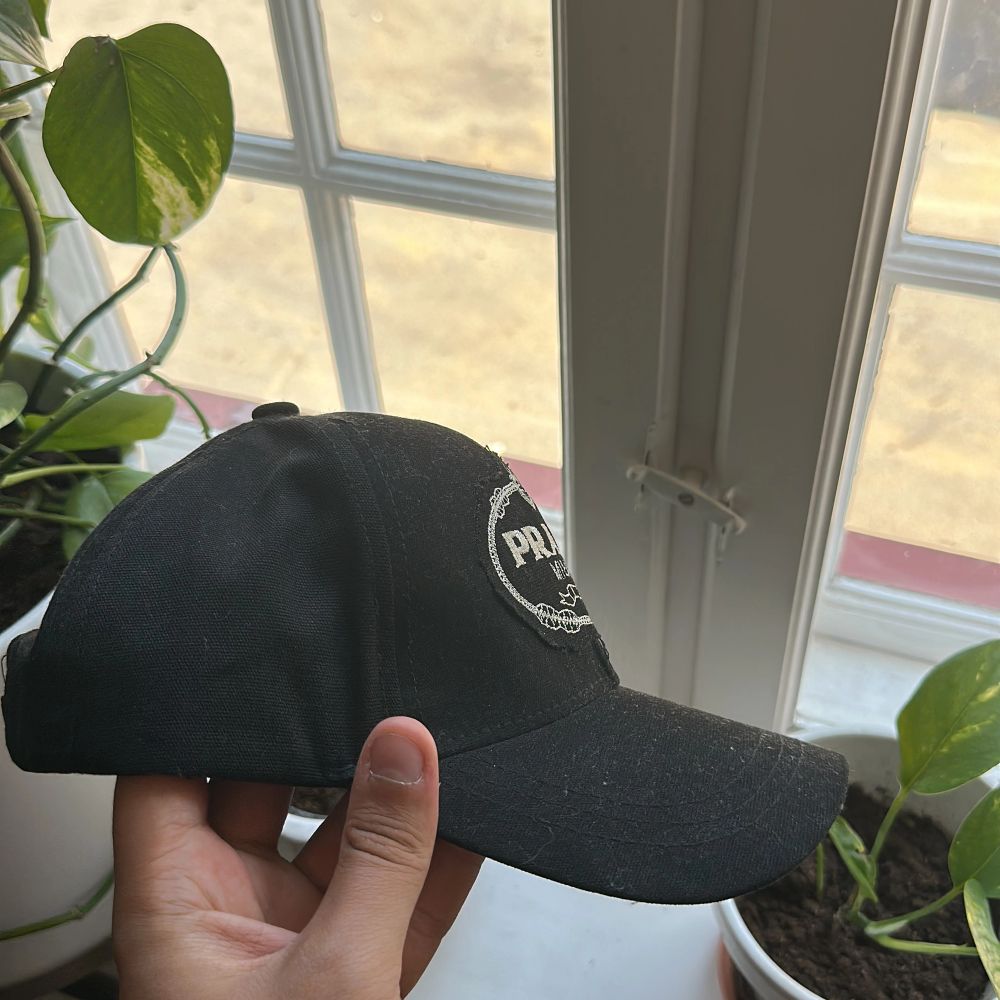 Prada keps - Prada | Plick Second Hand