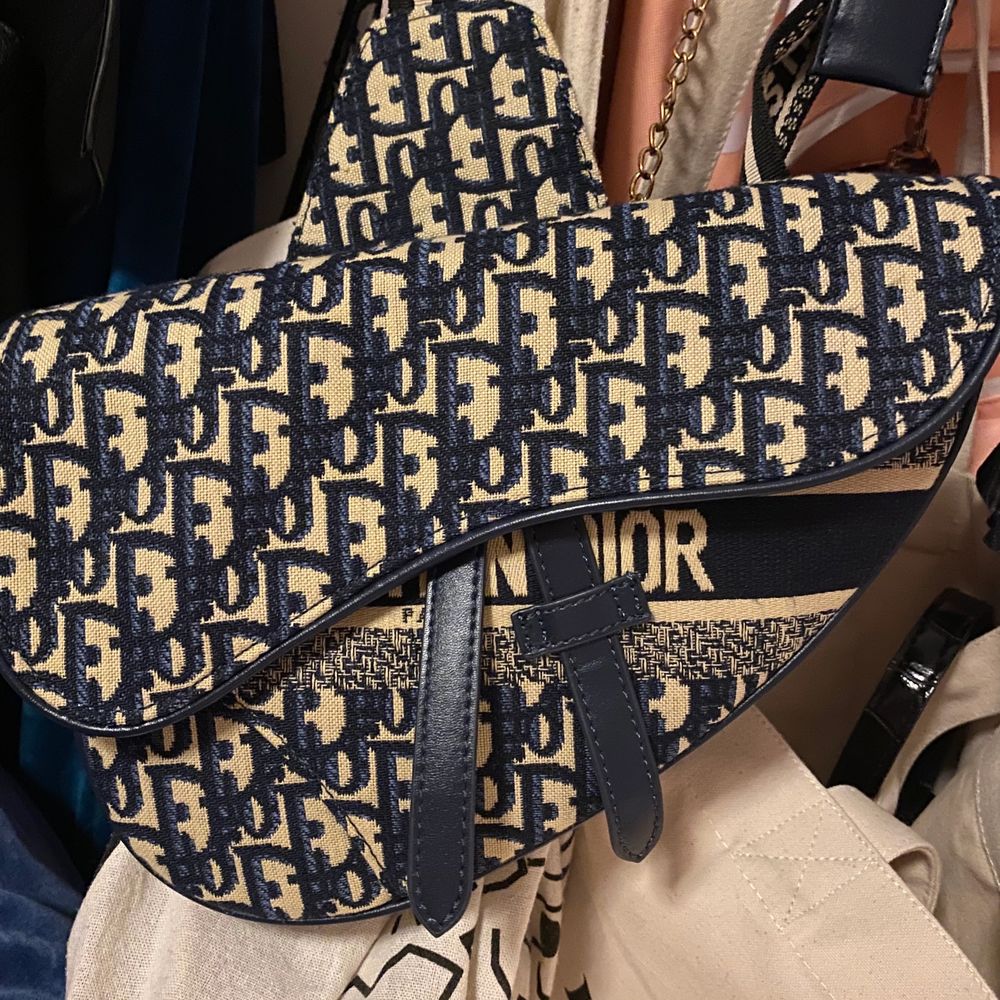 Lila Dior - Dior | Plick Second Hand