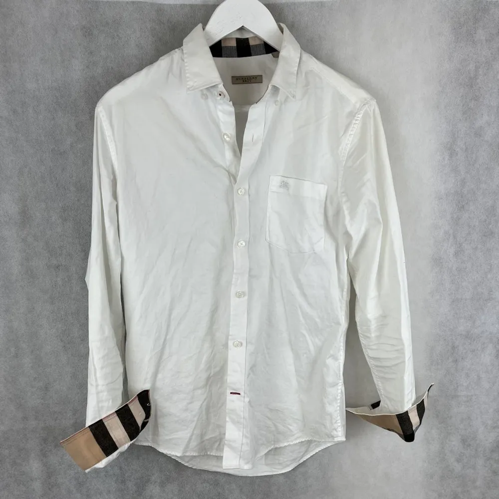 Vit Burberry Skjorta | Skjortor