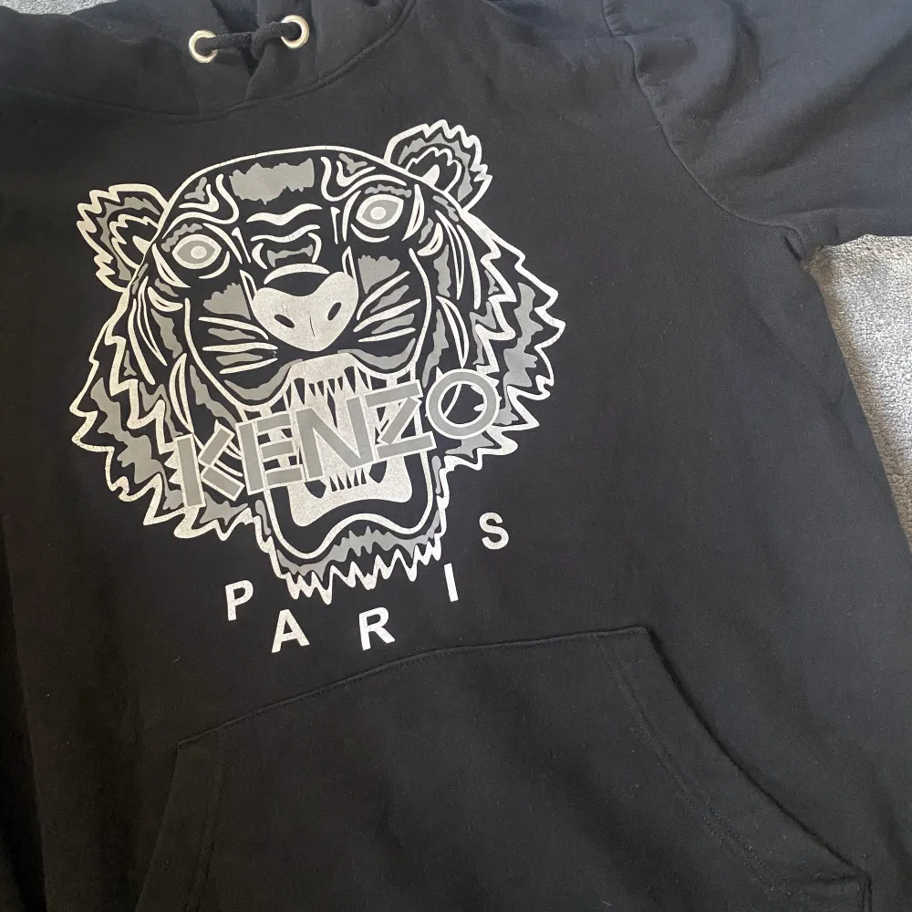 Svart Kenze Hoodie | Kenzo | Hoodies