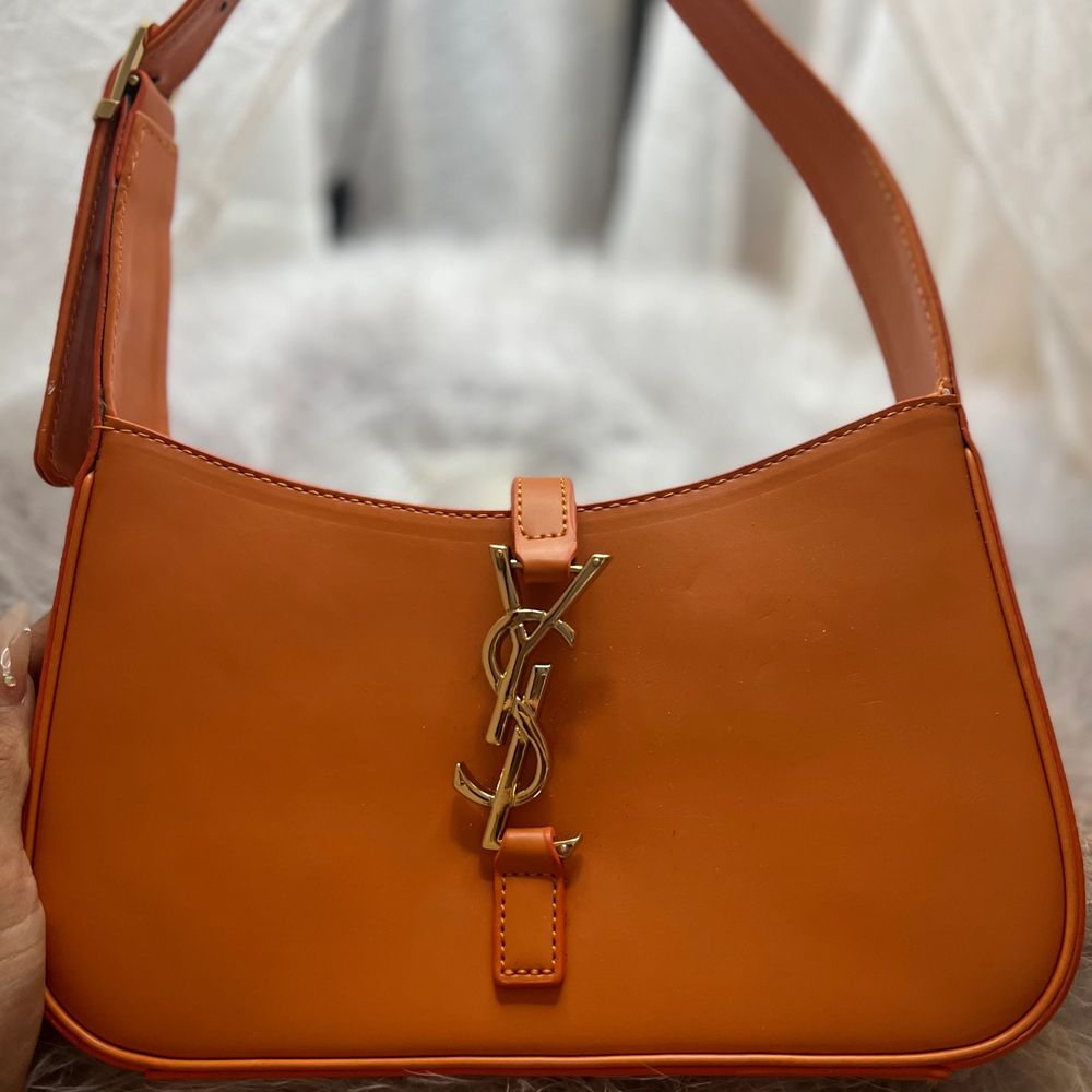 Orange Yves saint Laurent väska | Plick Second Hand
