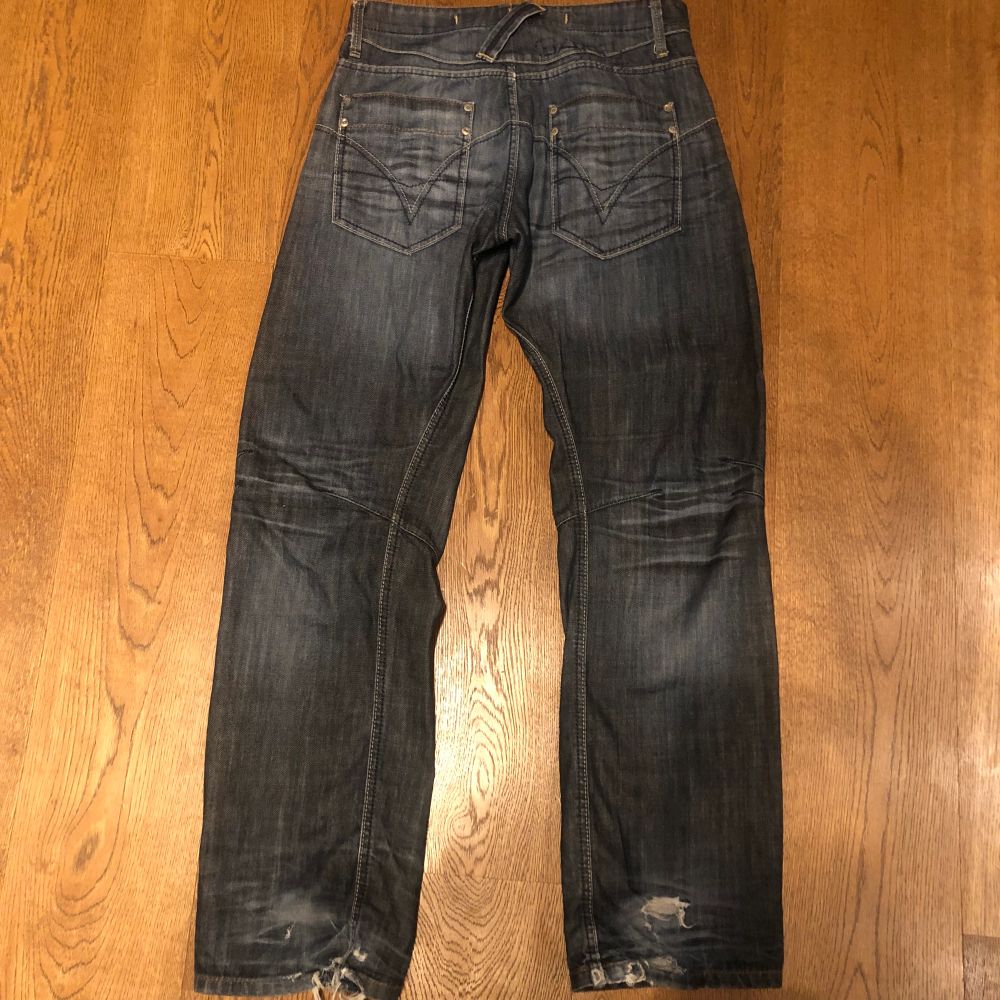 Grå Y2K Vintage Bootcut Grunge Jeans | Plick Second Hand