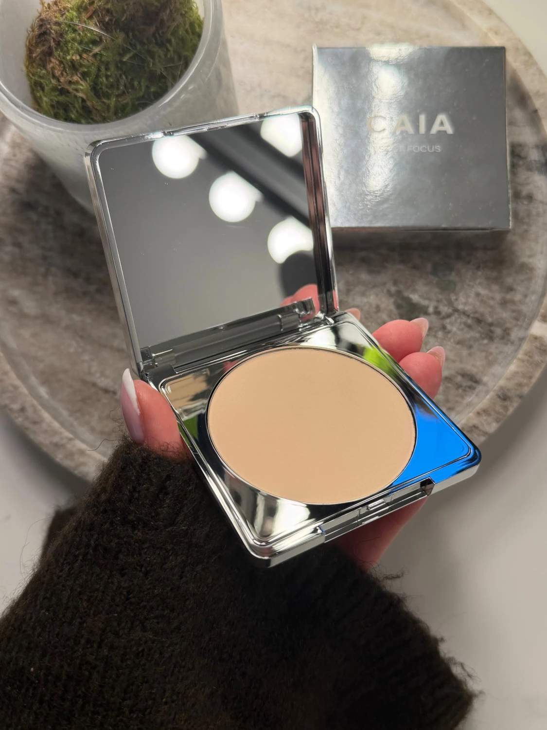 Beige Caia Soft Focus Powder Translucent