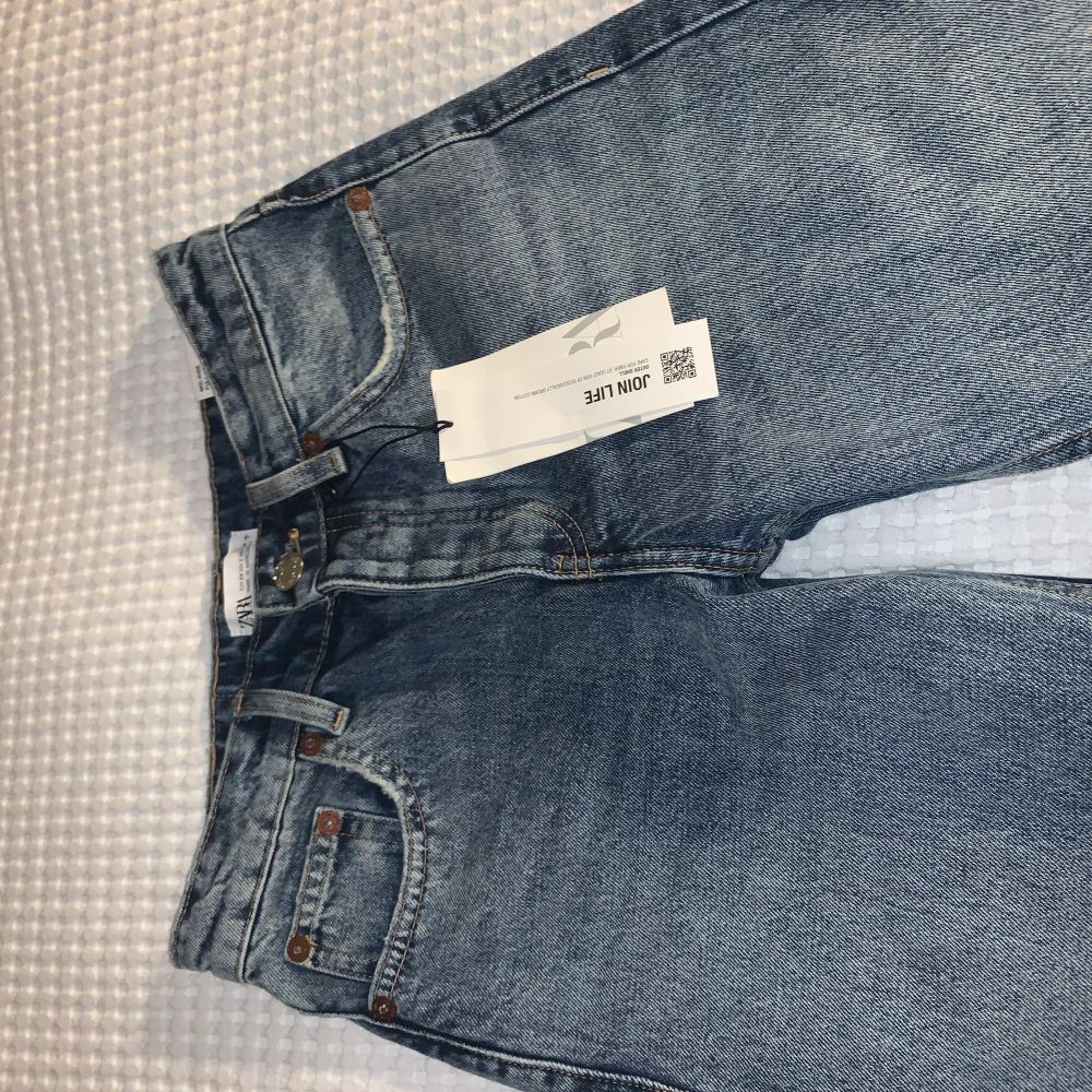 Zara Mid Rise jeans | Plick Second Hand