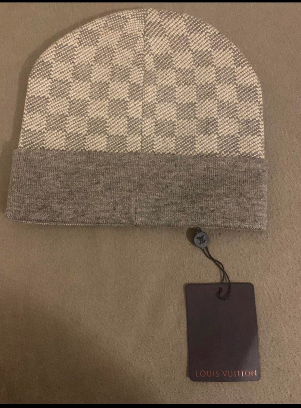 Lv mössa - Louis Vuitton | Plick Second Hand