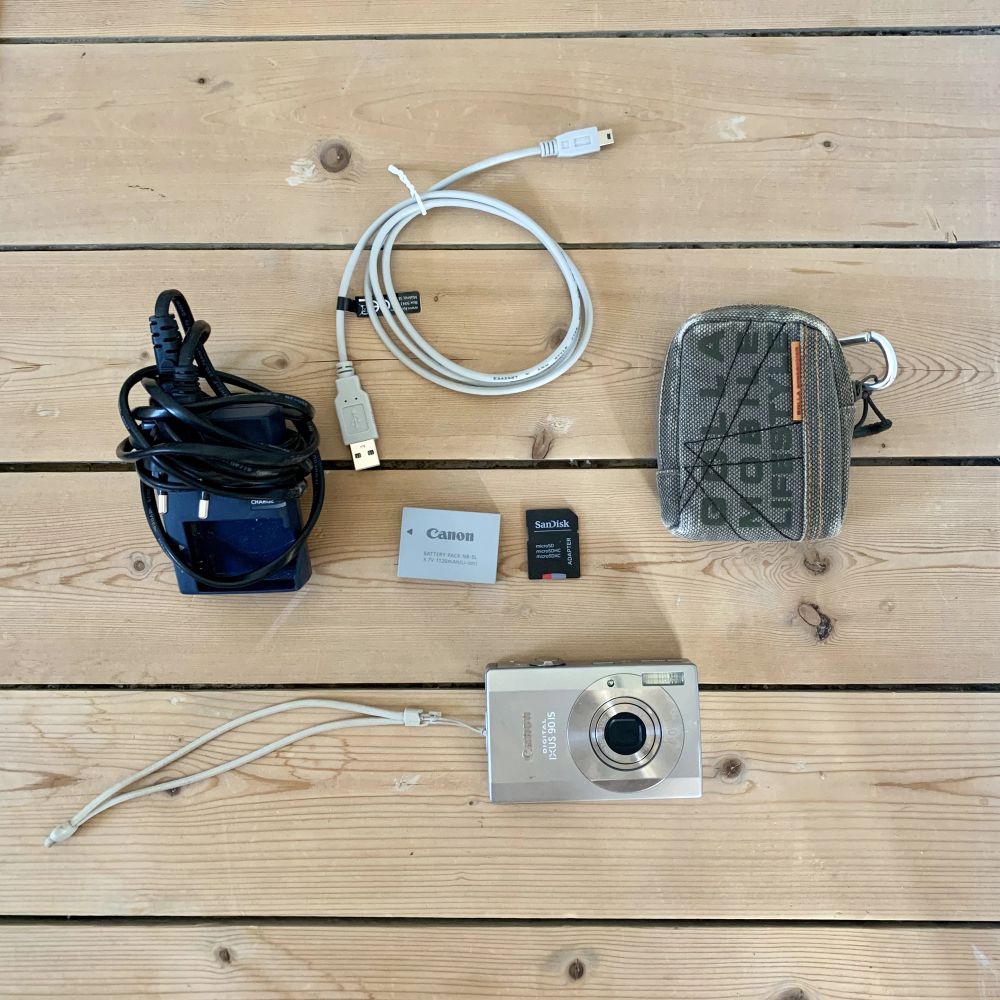 Silver CANON IXUS 90 IS Digital Kompaktkamera🌸 | Plick Second Hand