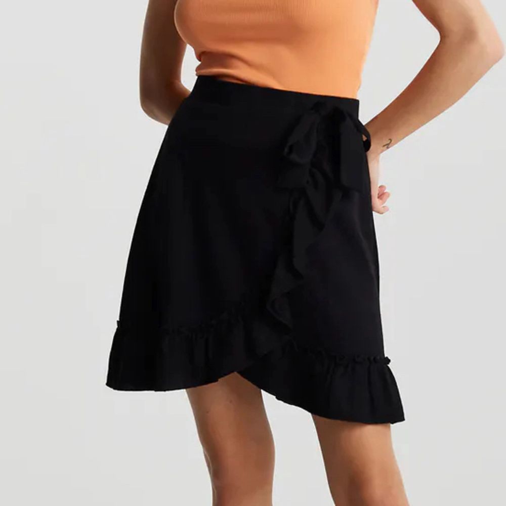 Svart Kjol - Gina Tricot | Plick Second Hand