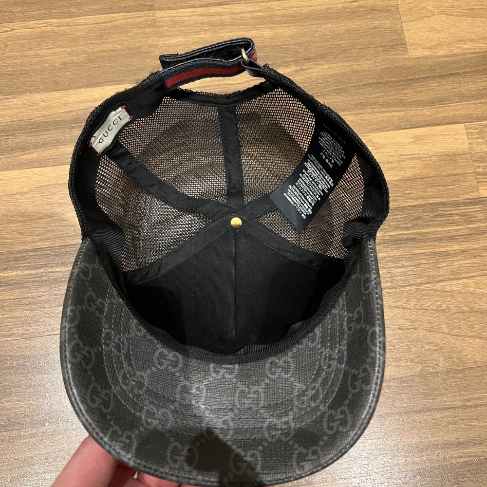 Grå Gucci keps - Gucci | Plick Second Hand