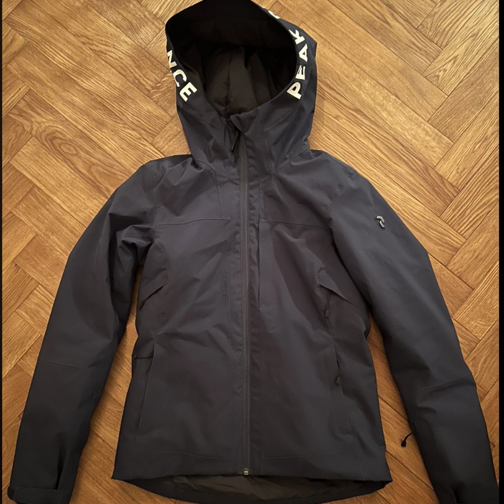 Marinblå Peak performance skidjacka | Plick Second Hand