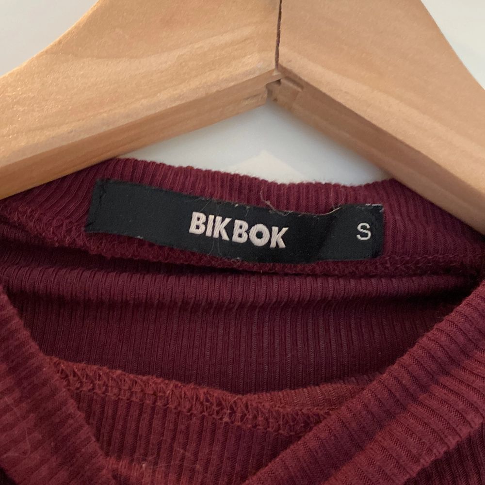 BikBok tröja storlek S | Plick Second Hand