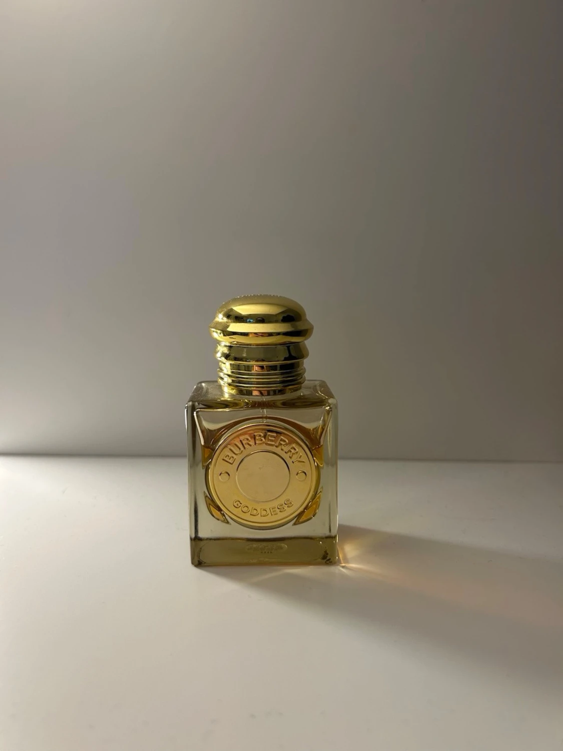 Guld Burberry Goddess Parfym | Parfym