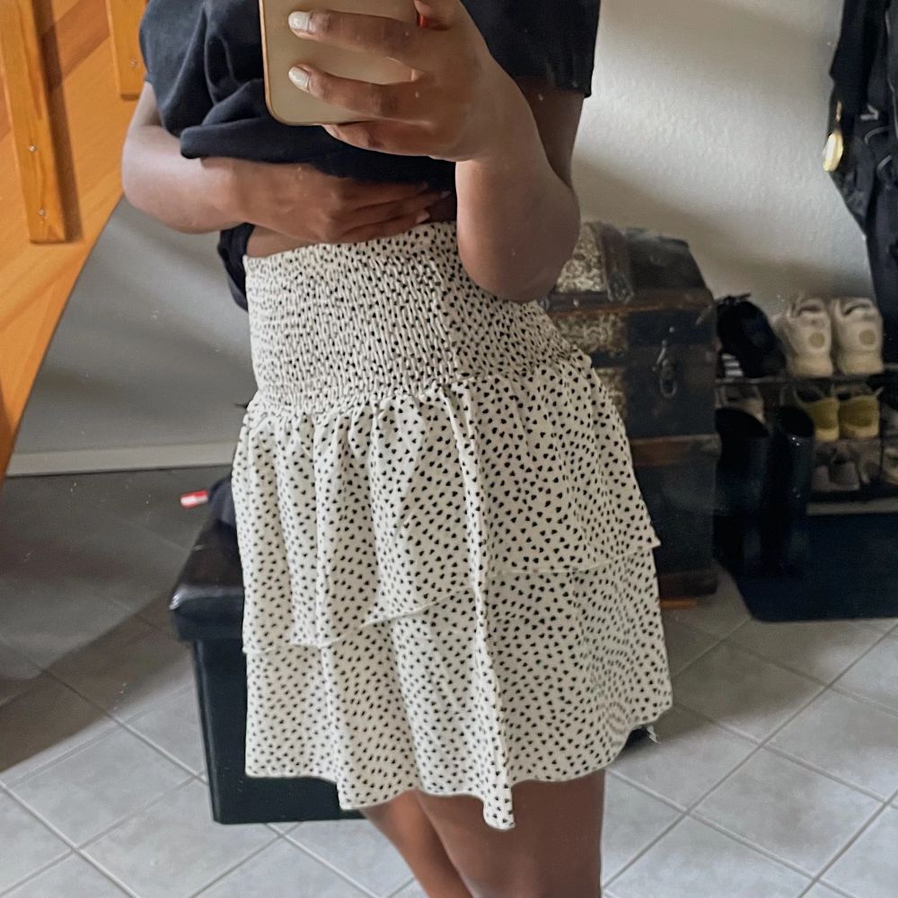 Vit Kjol - Kjolar | Plick Second Hand