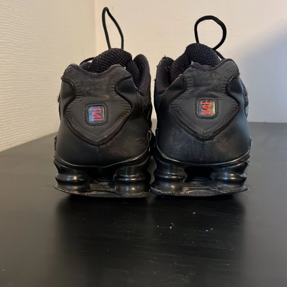 Svart Nike shox TL - Nike | Plick Second Hand