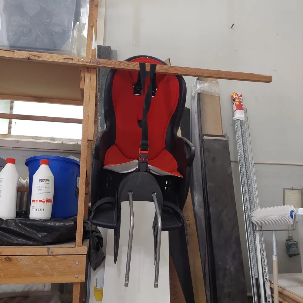 Röd Barnstol | övrigt