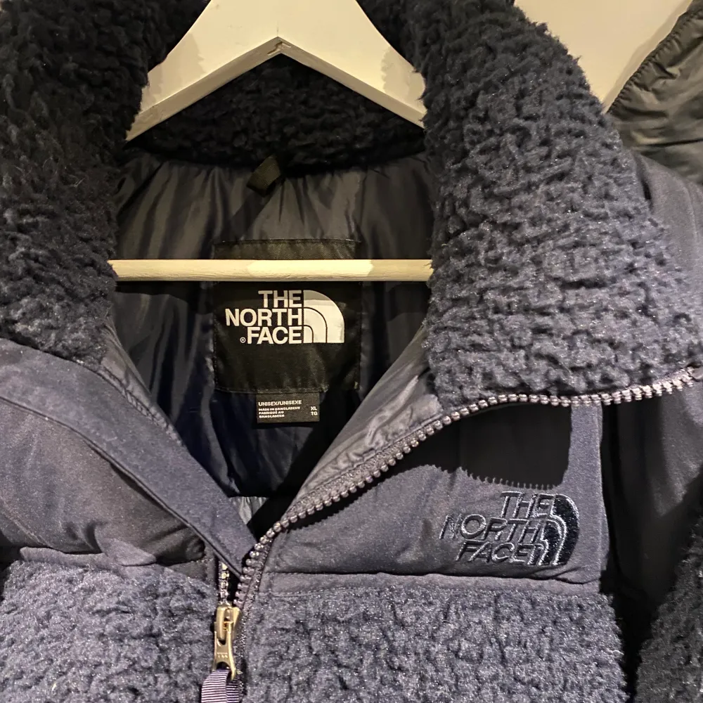 Blå The North Face Neptune Teddy Jacket