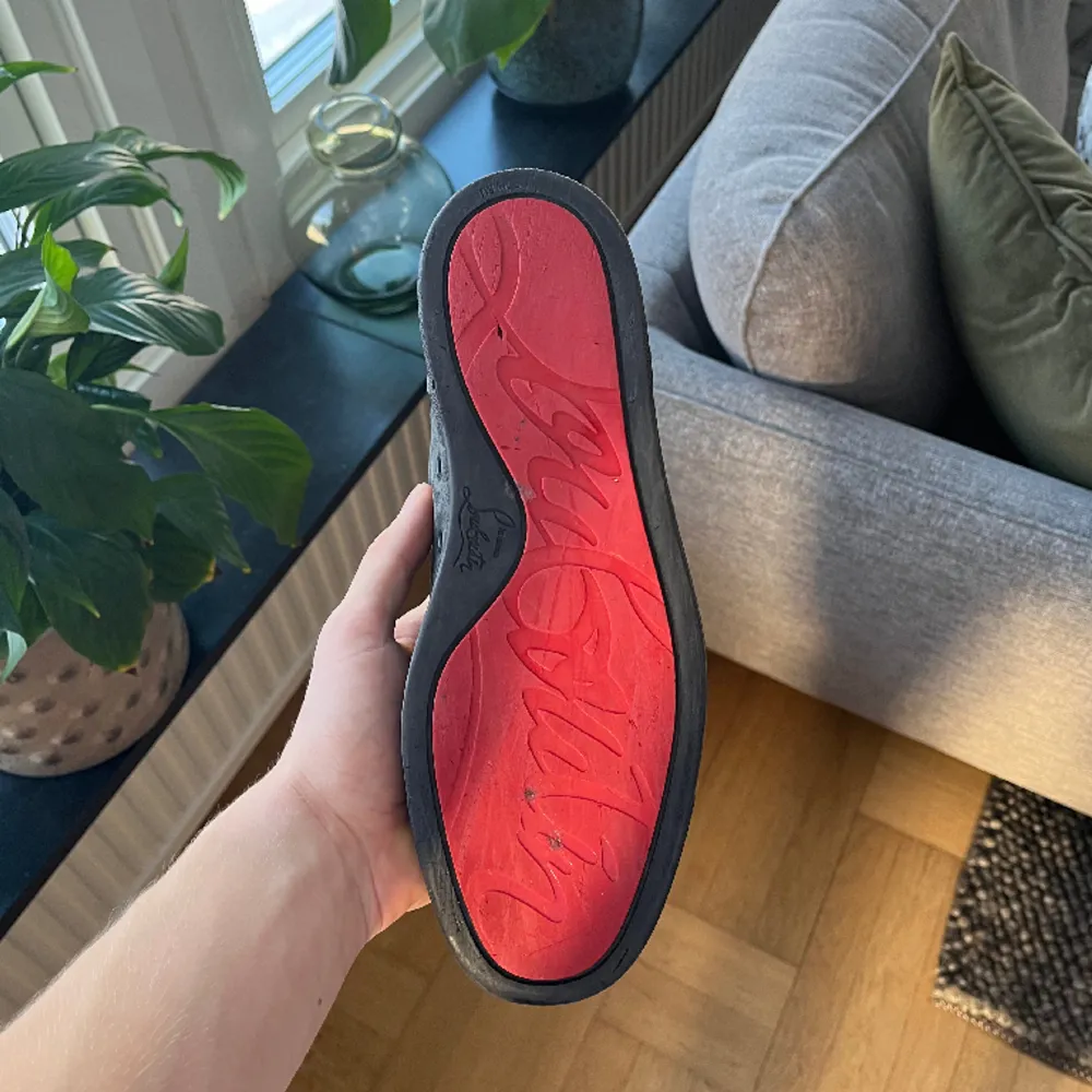 Gråa Christian Louboutin | Skor