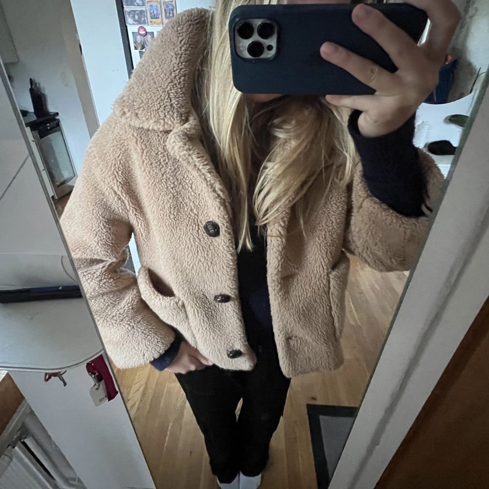 Beige Teddyjacka Zara - Zara | Plick Second Hand