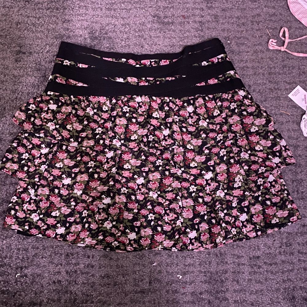 Superfin somrig kjol! | Plick Second Hand