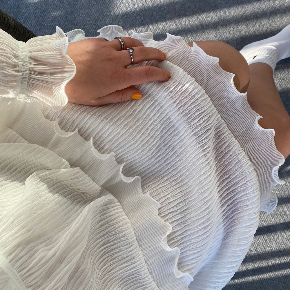 Vit klänning, Dennis Maglic | Plick Second Hand