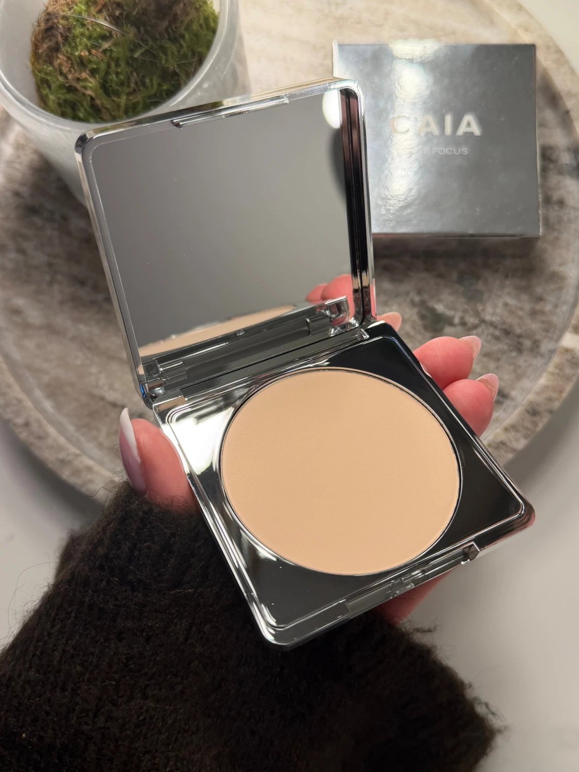 Beige Caia Soft Focus Powder Translucent